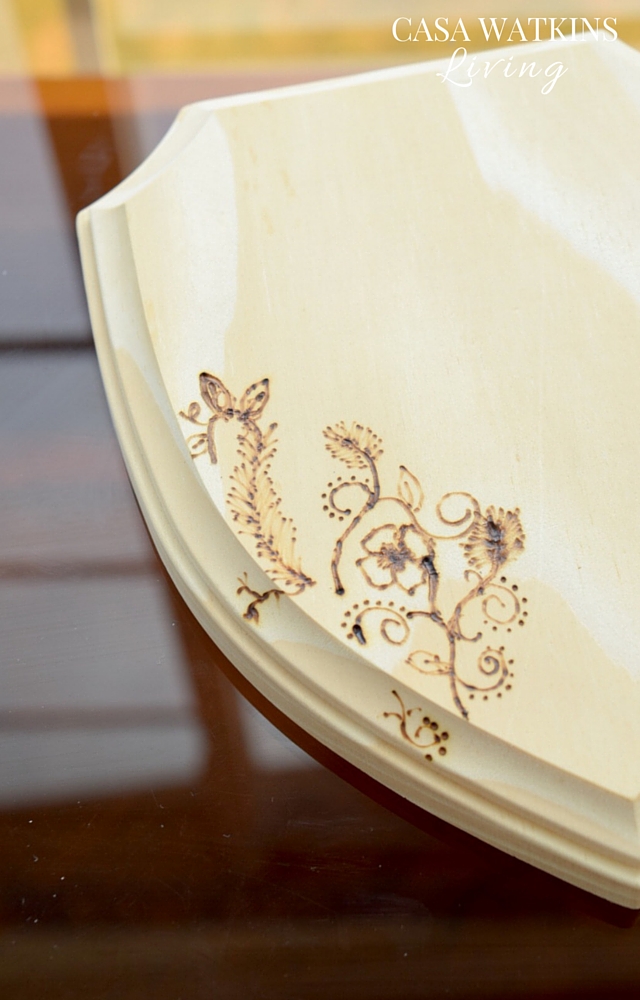 How-To-Make-A-DIY-Mounted-Floral-Vase-Plaque – Casa Watkins Living