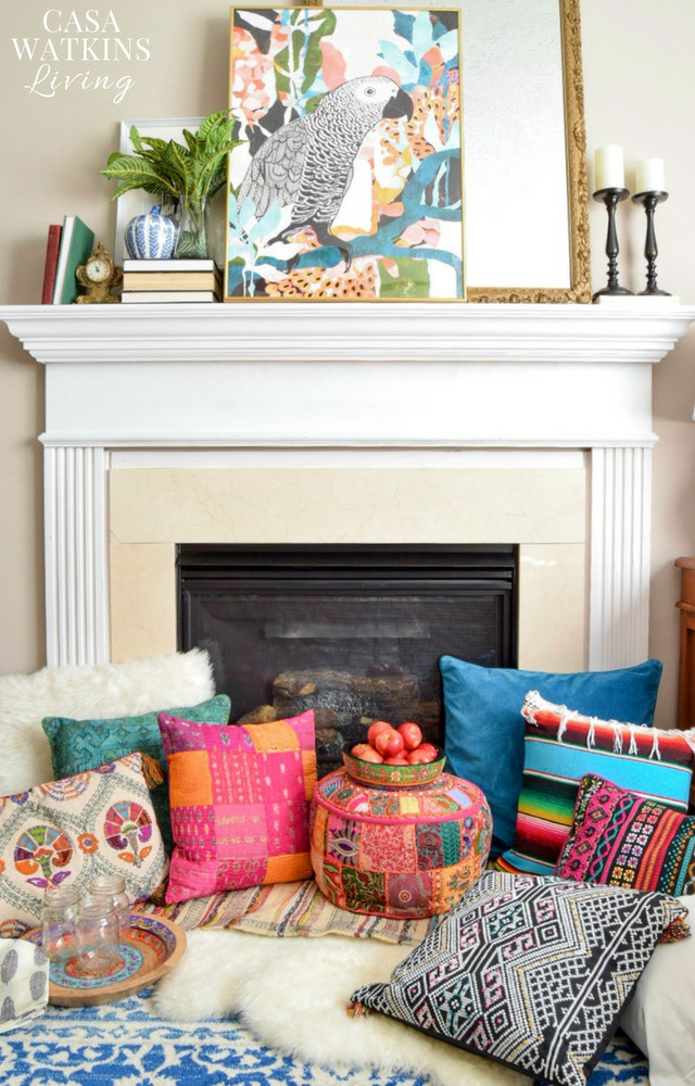 10 Ways To Decorate With Mexican Blankets For Fall - Casa Watkins Living