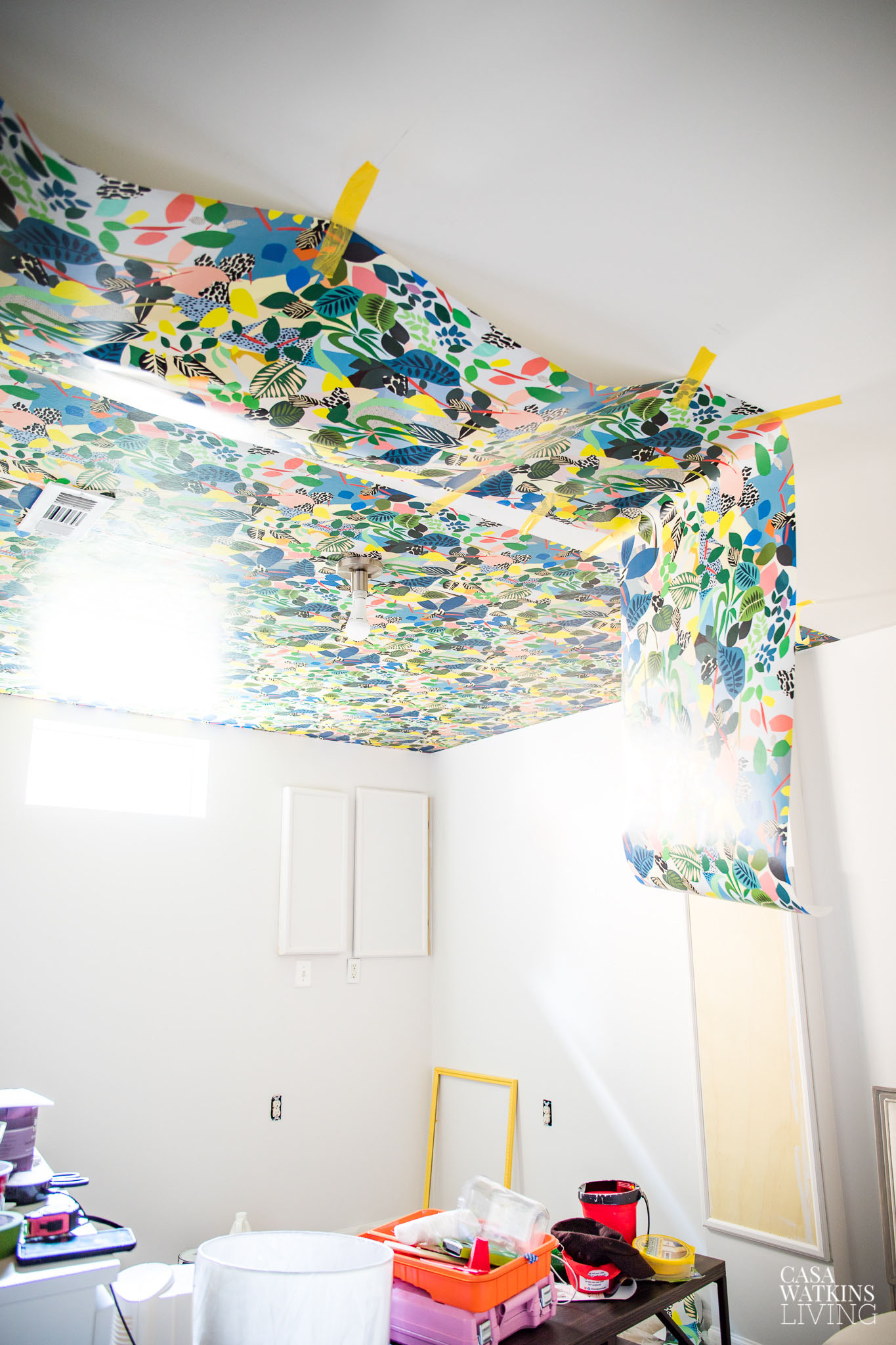 How To Wallpaper a Ceiling By Yourself - Casa Watkins Living